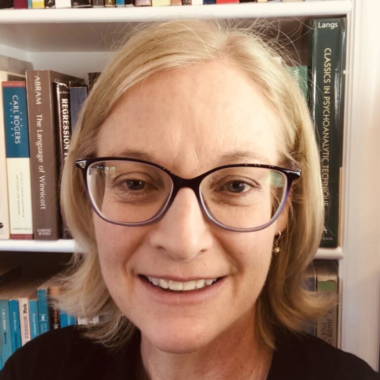 Mrs Clare Simmonds – The British Psychotherapy Foundation